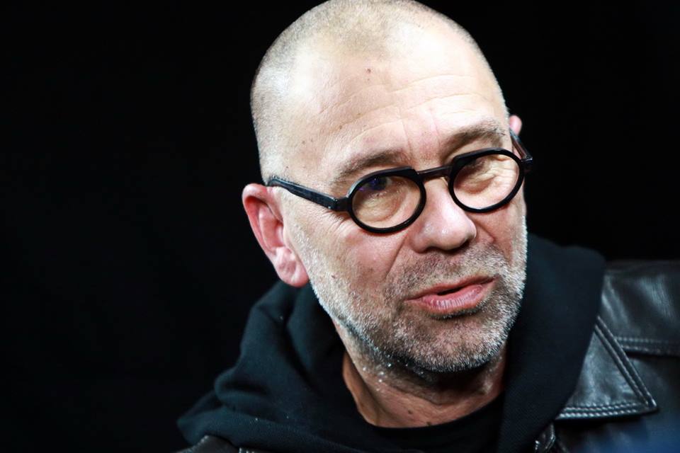 A murit Marius Leonte, artistul care a coordonat realizarea ...