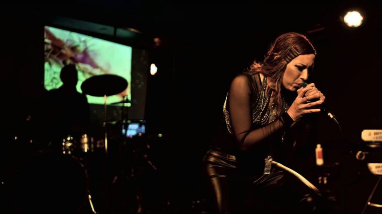 Trupa canadiană Elsiane, concert de promovare a noului album Death of the Artist, la Timişoara VIDEO