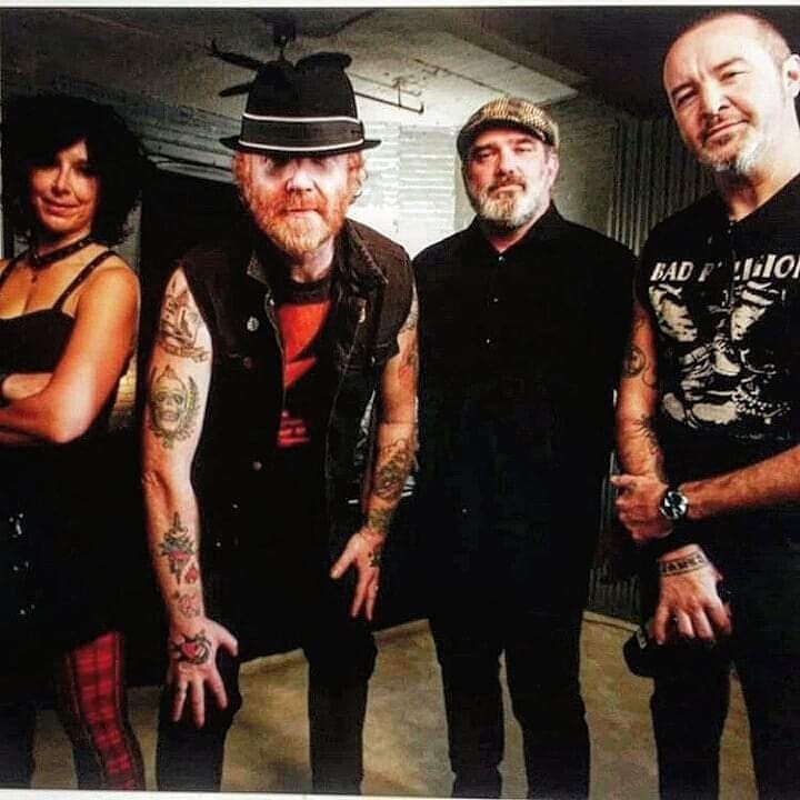 Concert de muzică punk irlandeză, alături de canadienii de la The ...