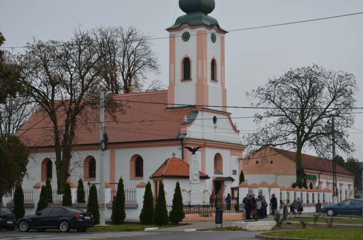 Preoții din Giroc, diagnosticați cu coronavirus. Nu vor mai merge să ...