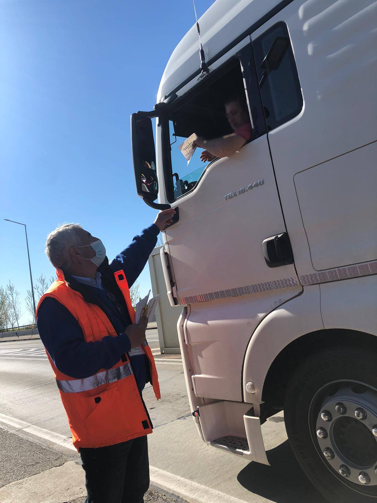 tir nadlac (2) - PRESSALERT.ro