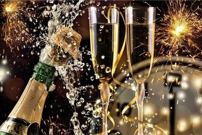 revelion sampanie - PRESSALERT.ro