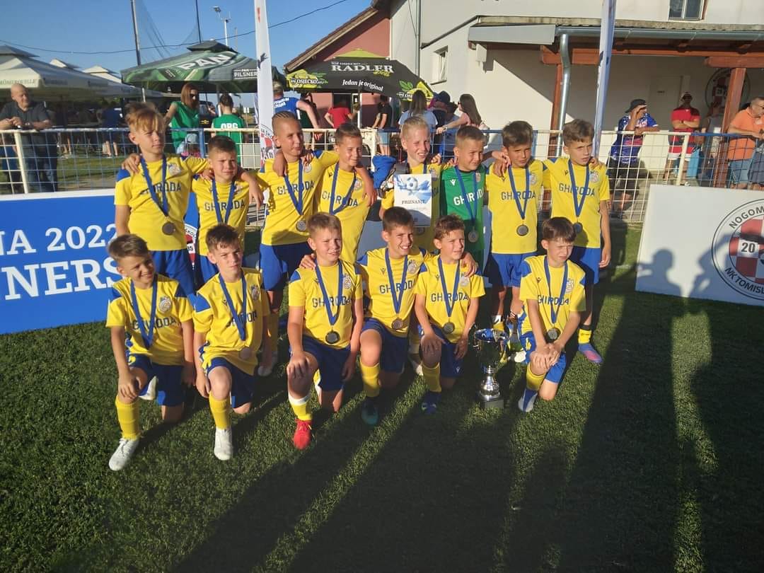 Copiii de la CSC Ghiroda, argint la o importantă competiţie juvenilă ...