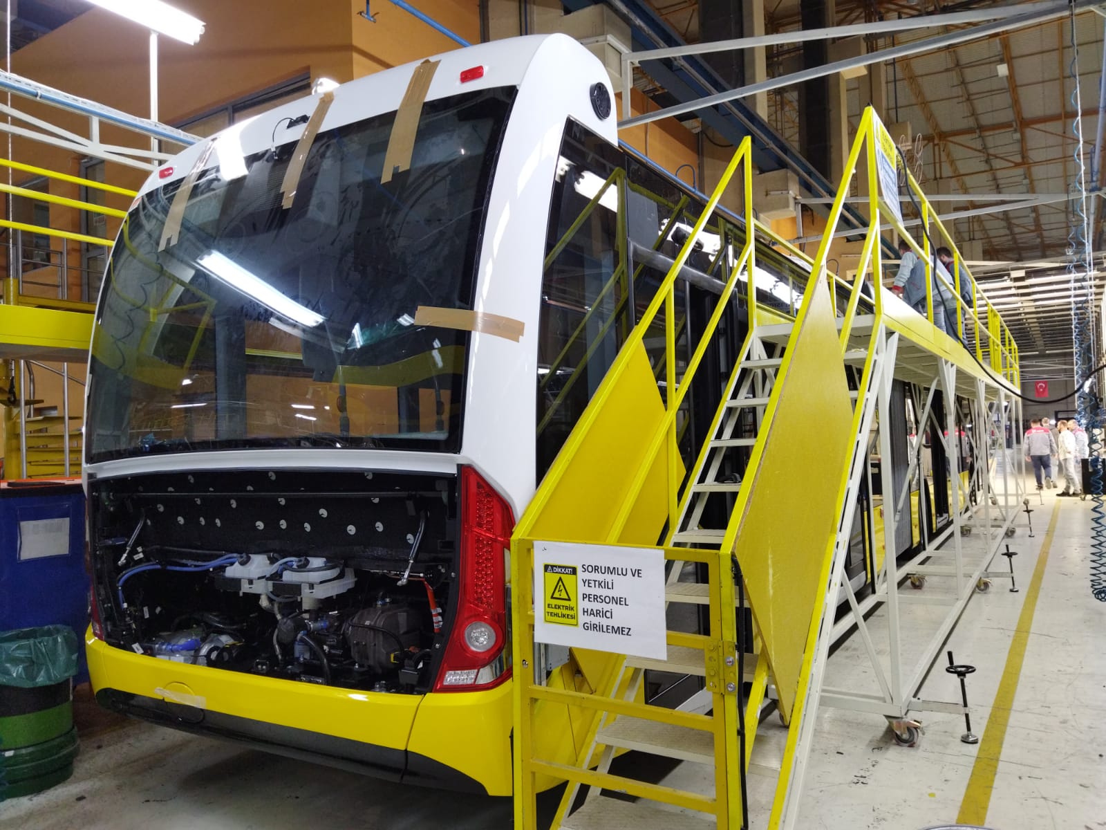 Primele autobuze electrice noi ajung în zilele următoare la Timișoara ...