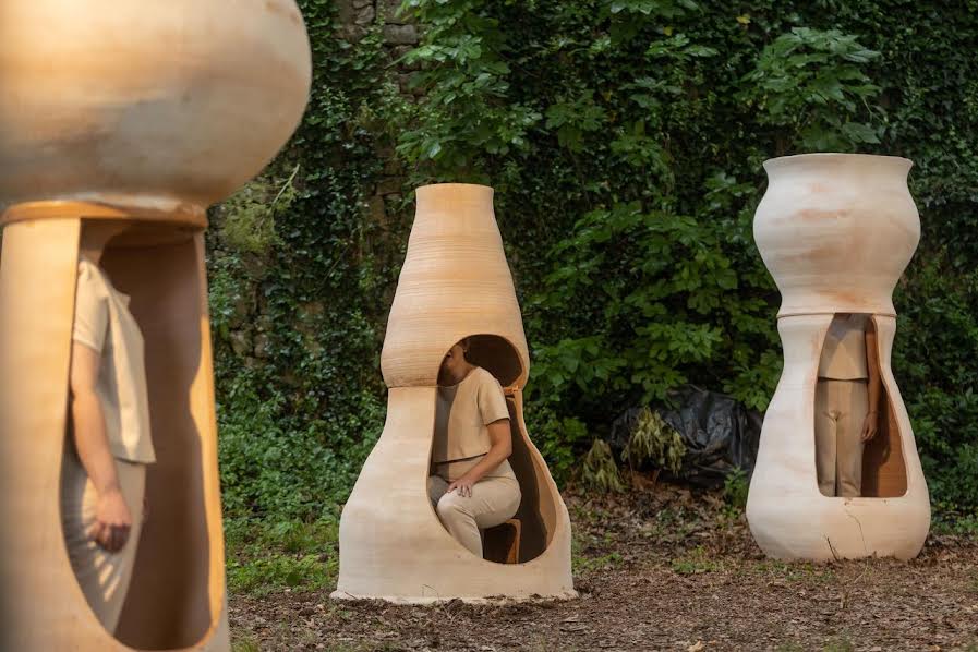 „Șase respirații pe minut”, expoziție inedită de sculptură la Cazarma U ...