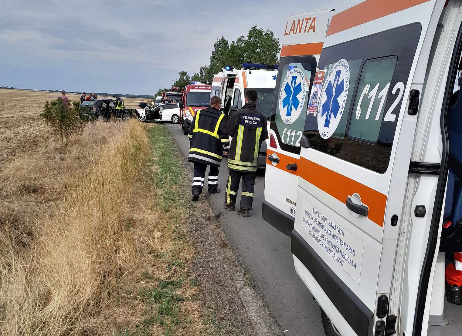 Accident grav între Pecica și Semlac. Patru victime, un tânăr în stare ...