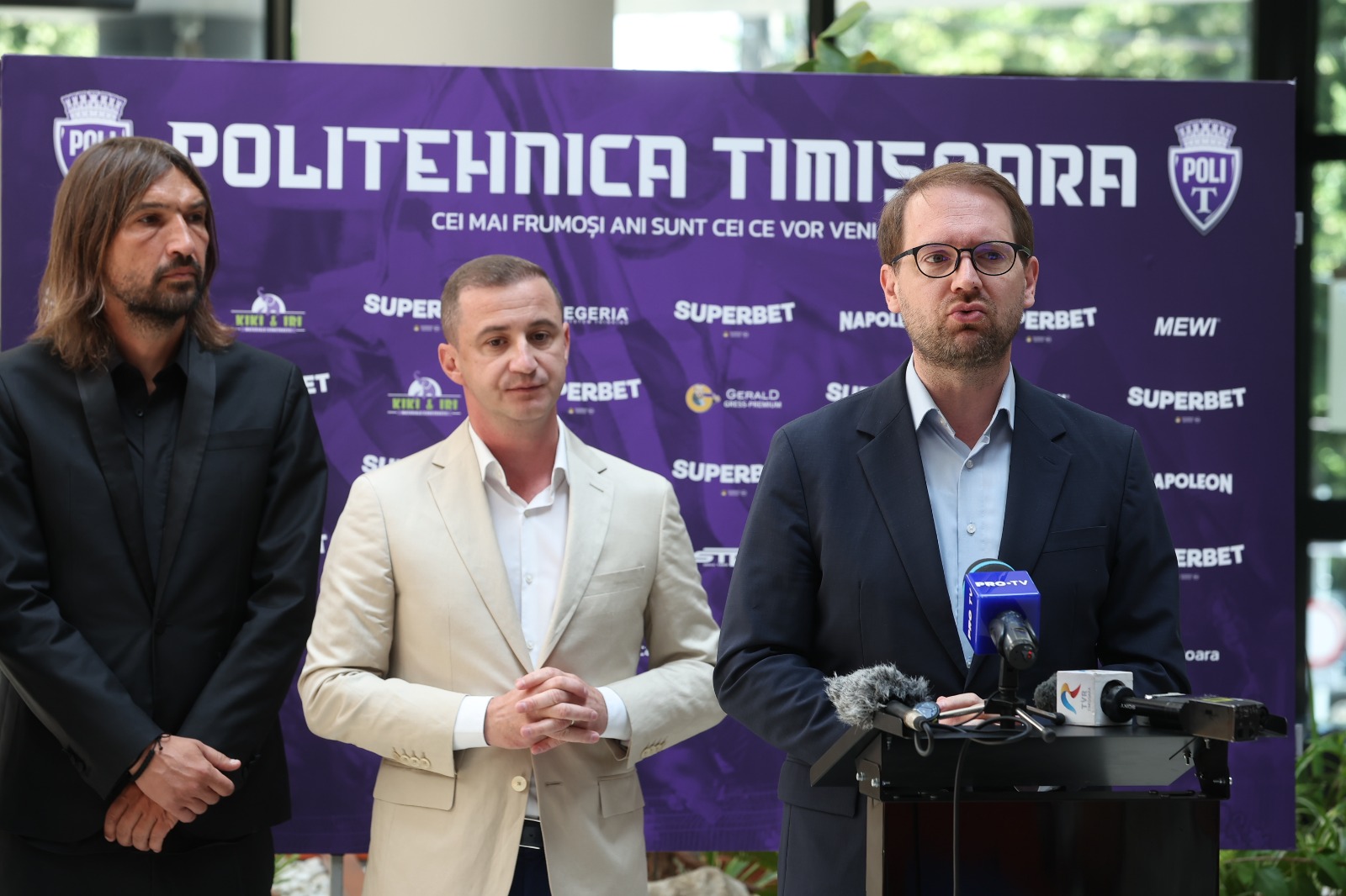 Dan Alexa conferinta Poli foto Virgil Simonescu (16) - PRESSALERT.ro